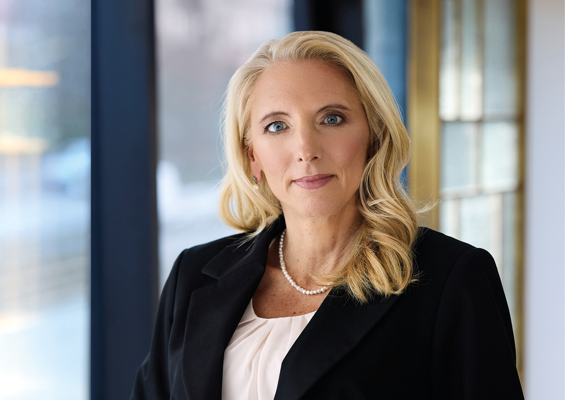 DATA MODUL management team & values